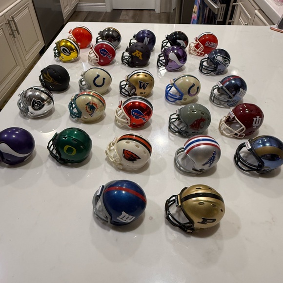 riddell | Toys | Riddell Mini Collectible Football Helmets | Poshmark